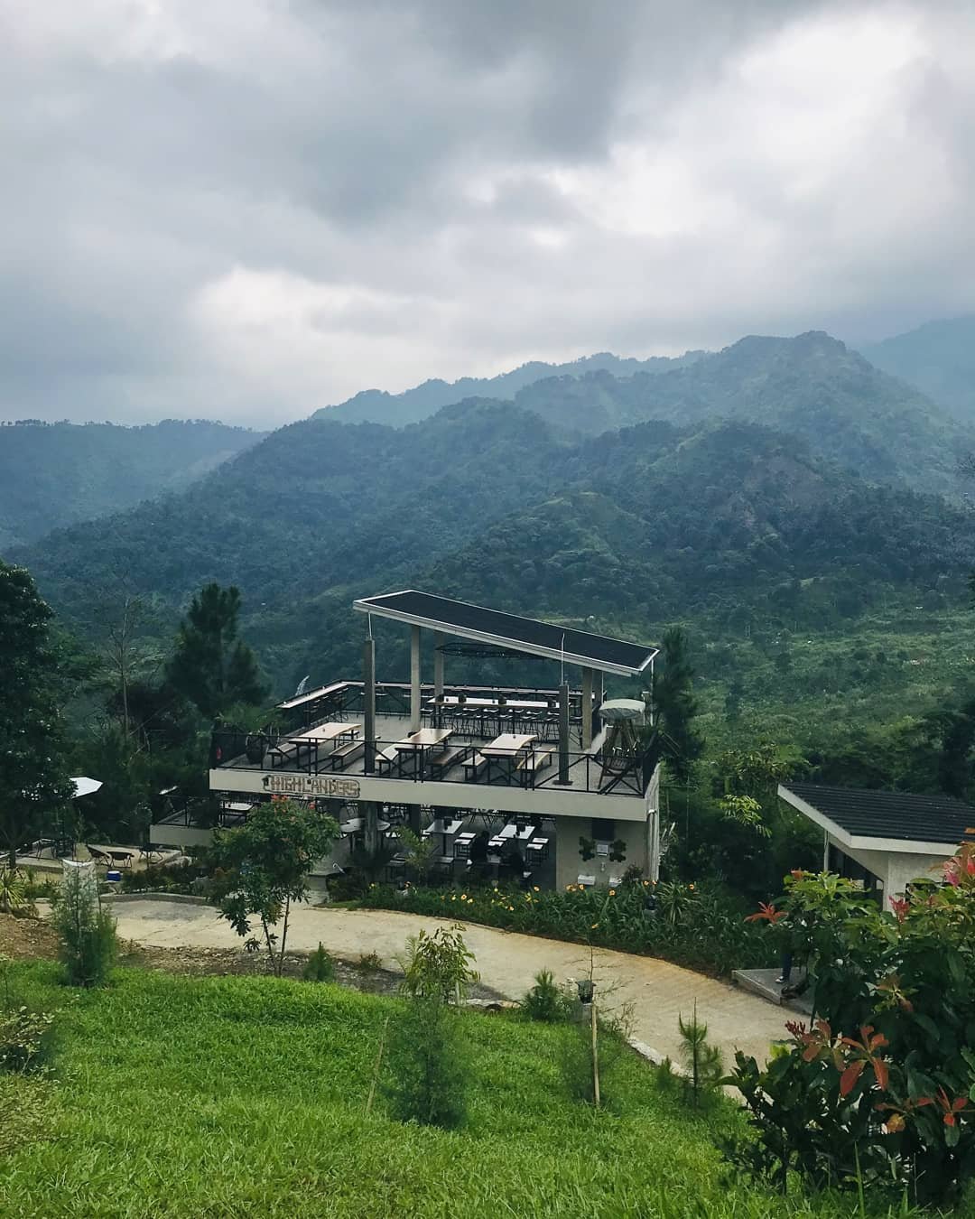 Highland Cafe Sentul : Tempat Nongkrong Cozy di Bogor